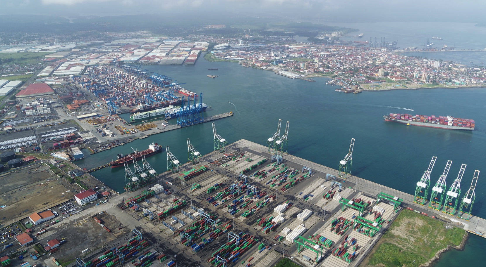 Puertos cierran con 8.6 millones de teus - Panorama Marítimo y Logístico