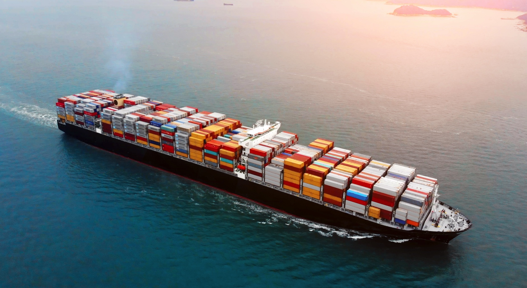 Naviera no le preocupa la guerra de aranceles - Panorama Marítimo y ...